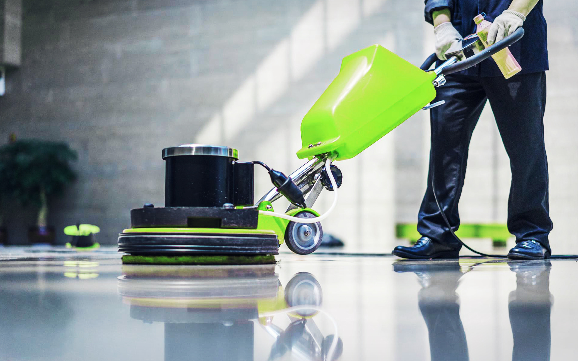 How New Cleaning Machines Help Keep Restaurants Clean